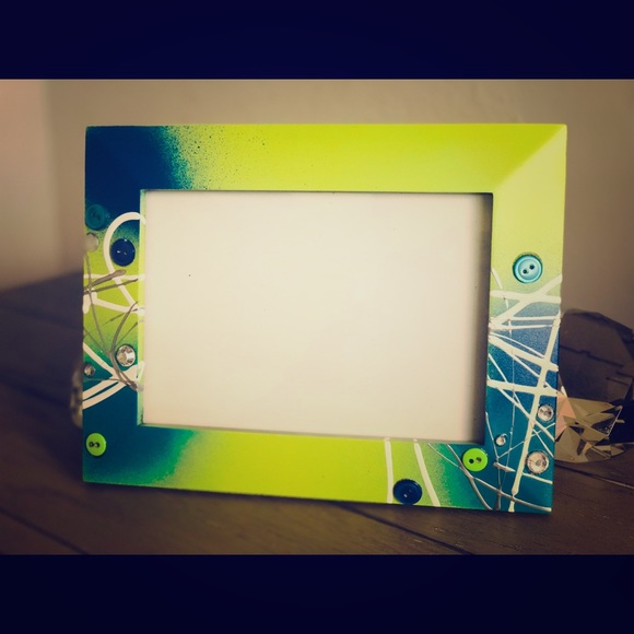 Samara Evon | Accents | Handcrafted Graffiti Photo Frame | Poshmark